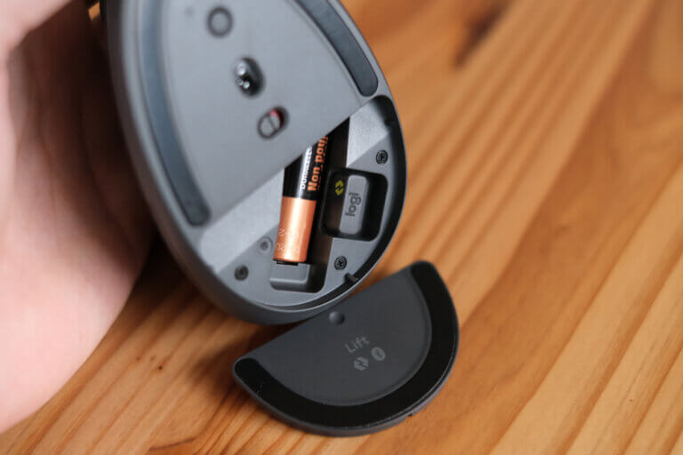 ロジクール LIFT M800GR 2ヶ月使用レビュー！| 静音化されたエルゴノミックマウス | リタログ